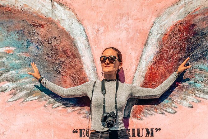 Murals and Graffiti Photoshoot - Posh Melrose with a Photographer in Los Angeles - A Detailed Look at the Murals and the Experience