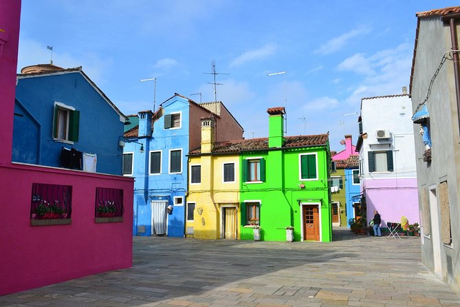 Murano and Burano Islands Semi-Independent Tour - Discovering the Charm of Burano