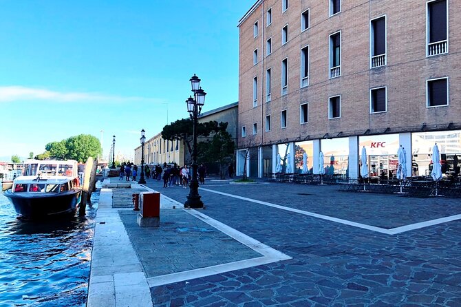 Murano, Burano and Venice Boat Tour from Venice Train Station - FAQ