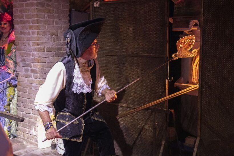 Murano: Glass Blowing Demonstration with Optional Drinks - Frequently Asked Questions