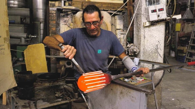 Murano: Glass Blowing Experience at Gino Mazzuccato Factory - An In-Depth Look at the Experience