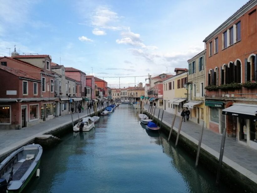Murano: Glass Lampwork Workshop and Walking Tour - Exploring Murano: A Blend of Tradition and Charm