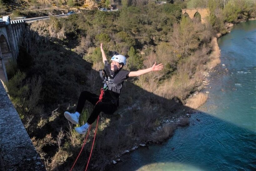 Murillo de Gállego Huesca: Bungee jumping over the river - Summary: Who Will Love This Experience?