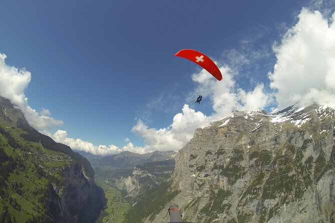 Mürren: Paragliding over the Lauterbrunnen Valley - The Value of This Experience