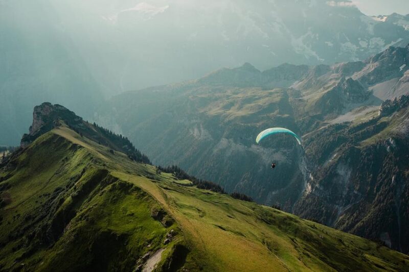 Mürren: Paragliding Panorama Tandem Flight Full Experience - Gear and Equipment