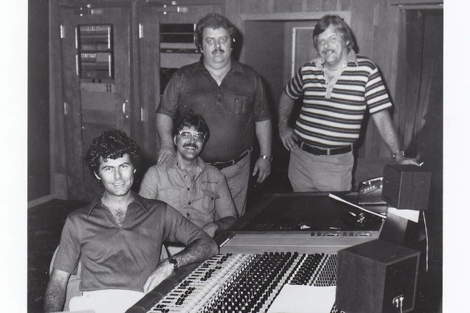 Muscle Shoals Sound Studio Tour in Sheffield Alabama - Accessibility and Transportation Details