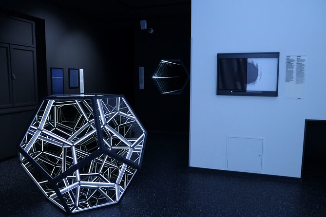 Museum of Illusions Zagreb - Logistical Details