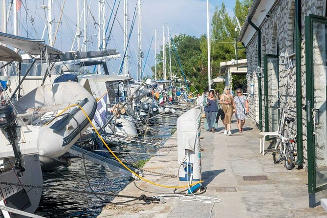 Music Stories of a Corfiot | Intimate concert at the Marina - A Closer Look at the Experience