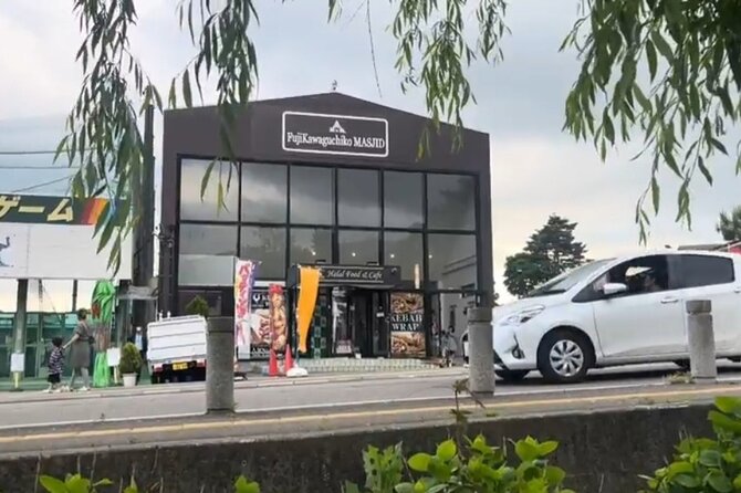 Muslim Friendly Mount Fuji Tour With English Speaking Chauffeur - Destination Highlights