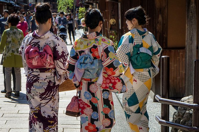 Must See Kanazawa With A Local: Private & Personalized - Highlights and Hidden Gems