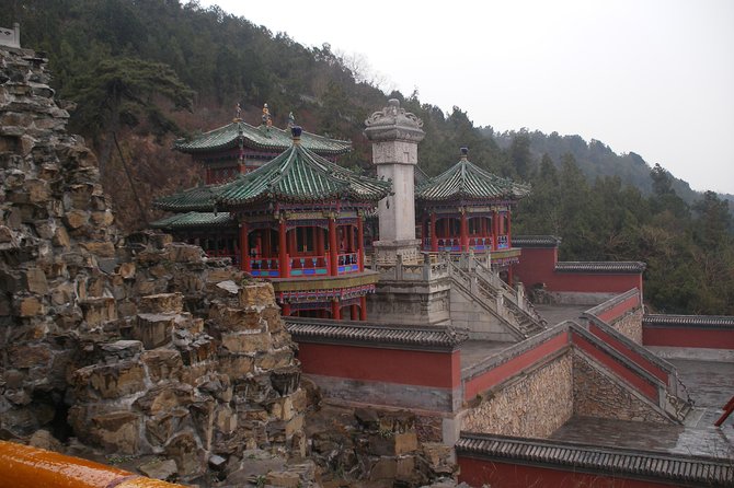 Mutianyu Great Wall and Summer Palace Private Tour with Acrobatic Show Option - Who Should Book This Tour?