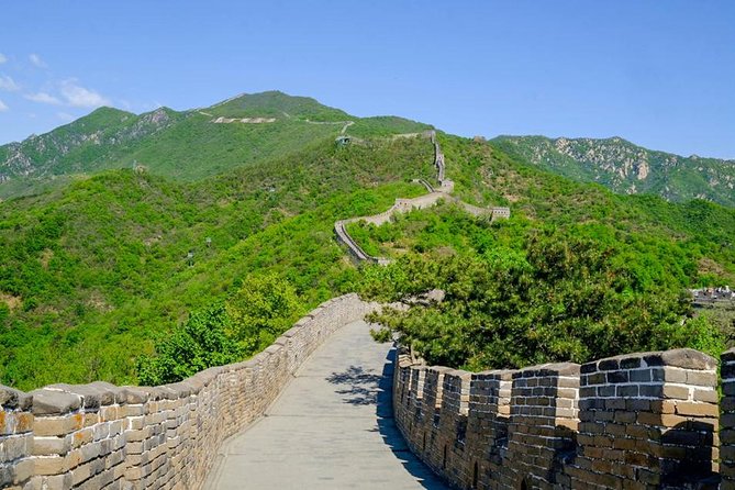 MuTianYu GreatWall Trip Licensed Taxi by English CabDriver-TR APP - The Value Proposition