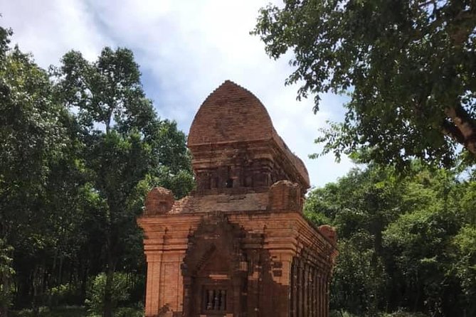 My Son Early Morning Tour & Golden Bridge Ba Na Hill via Cable Car Tour(Private) - Authentic Experiences and Reviewer Insights