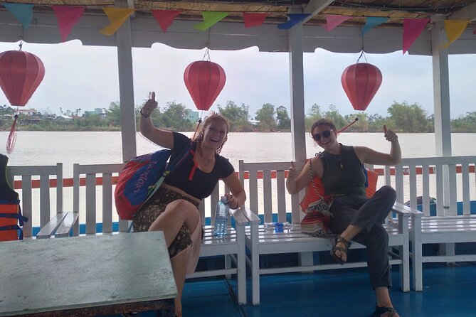 My Son Sanctuary Sunset with insider guide and BBQ boat trip - What Makes This Tour Stand Out?