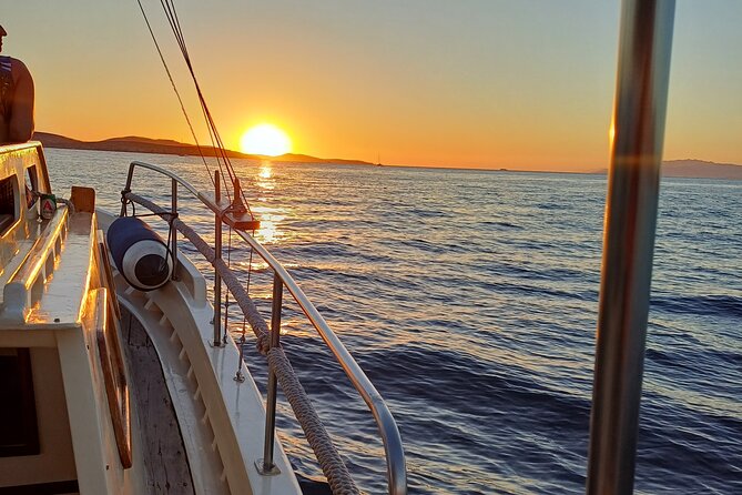 Mykonos Private Sun Set Cruise - FAQ