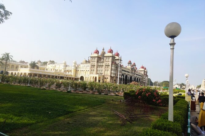 Mysore Palace + Jaganmohana Art Gallery + Devaraja Market = Mysore Heritage Walk - FAQ