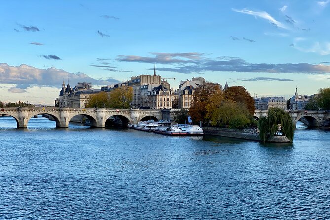 Mysteries & Legends, Smartphone Audioguided Walking Tour - Host Responses and Customer Support