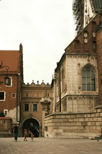 Mysterious Wawel Cathedral and Wawel Courtyard Guided Tour - The Value Proposition