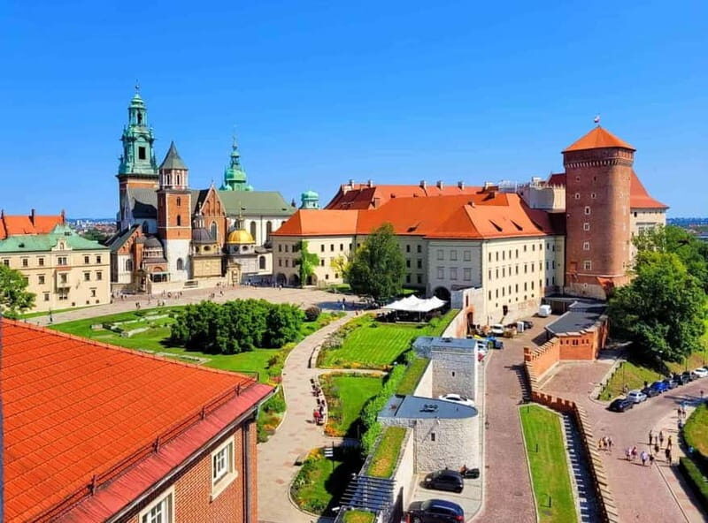 Mysterious Wawel Cathedral and Wawel Courtyard Guided Tour - Who Should Consider This Tour?