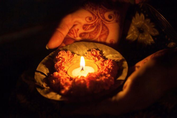 Mysticism of Varanasi with Ganga Aarti (2 Hours Walking Tour) - Exploring the Itinerary in Detail