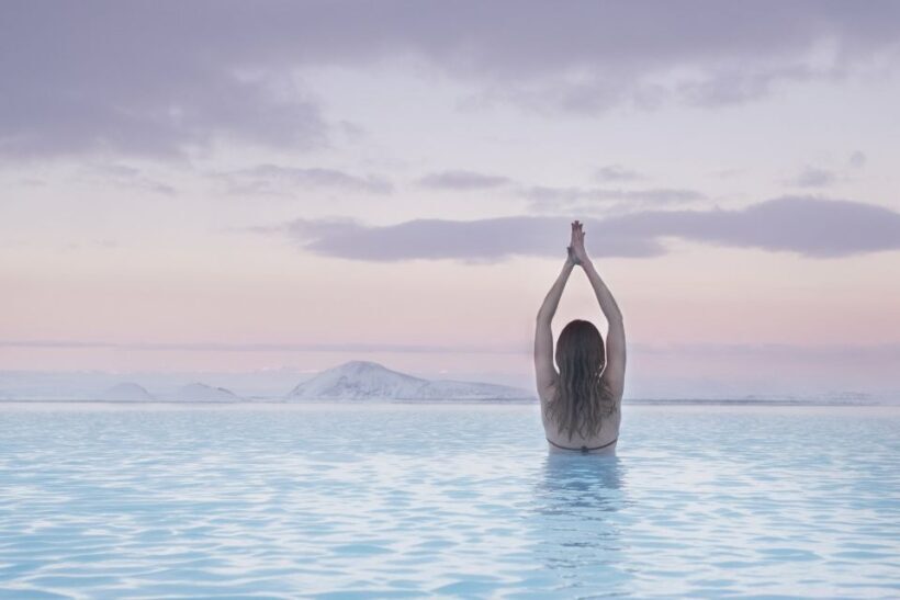 Mývatn: Myvatn Nature Baths Admission Ticket - Scenic Views and Natural Surroundings