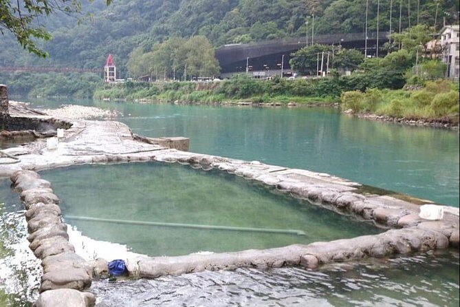 N109 Wulai Old Street Wulai Hot Spring Wulai Waterfall Bitan Scenic Area Day Tour (10h) - Yun-hsien Park and the Cable Car: A Bird’s-Eye View
