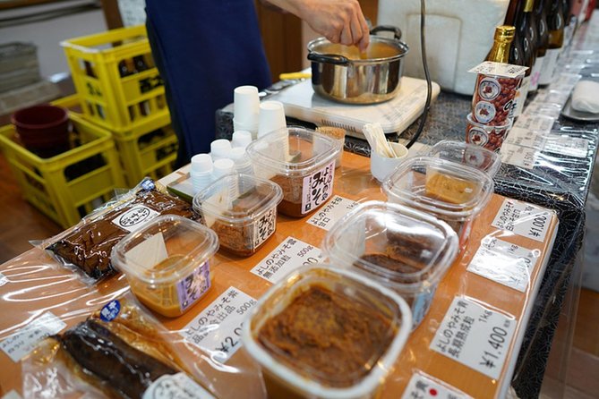 Nagano Sake Tasting Walking Tour - Exploring Zenkoji Temple With a Local Guide
