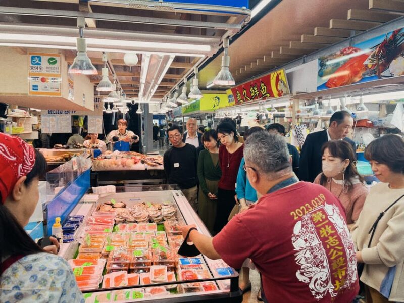 Naha Makishi Public Market : Sushi Making Experience - Accessibility and Considerations