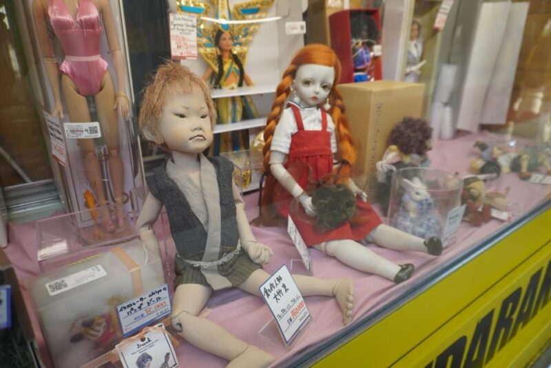 Nakano Broadway: Explore the Treasure Trove of Subculture! - Navigating the Floors of Nakano Broadway