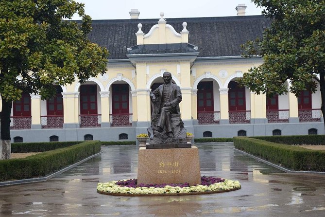 Nanjing Private Day Tour of The Republic Era with Lunch - Authentic Reviews and Insights