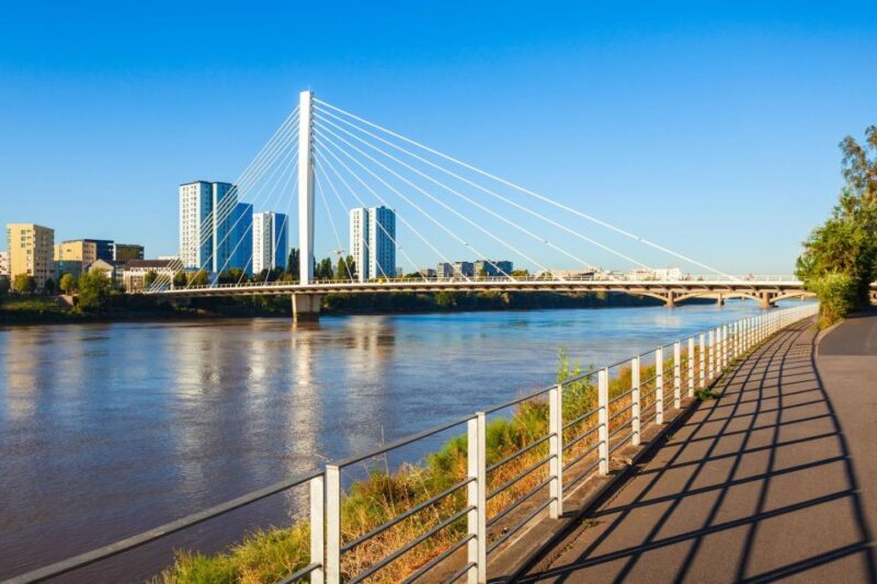 Nantes: Express Walk with a Local in 60 minutes - Frequently Asked Questions