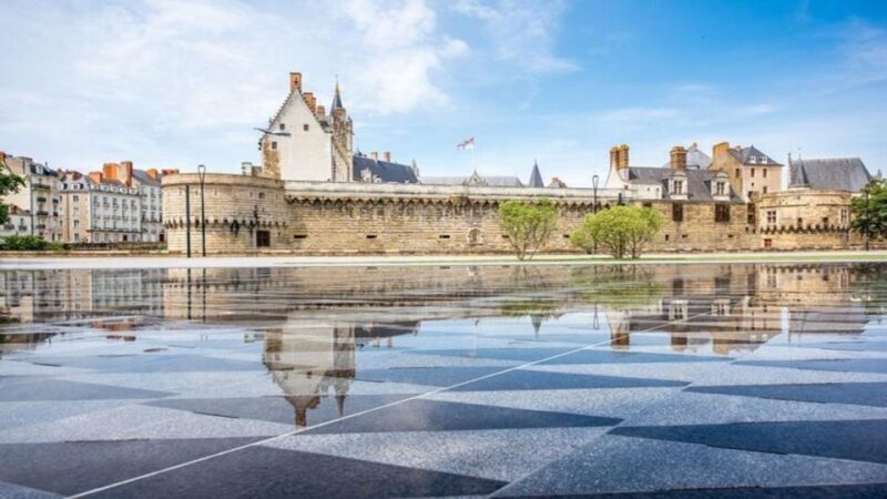 Nantes : Must-see Attractions Walking Tour - Key Points