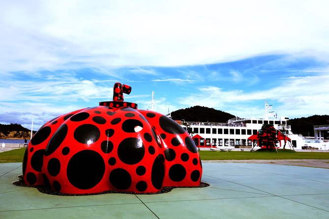 Naoshima Private Tour by Licensed Tourguide - Key Points