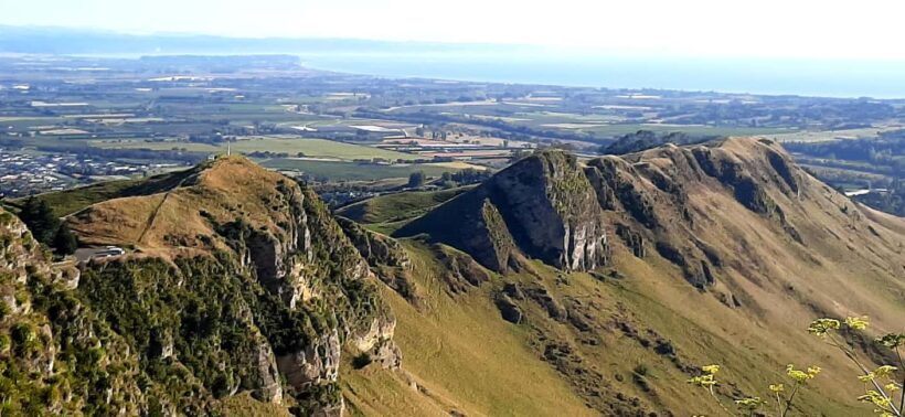 Napier: Art-Deco + Te Mata Peak+ Garden Walk + Wine Tasting - Starting Point and Ease of Access