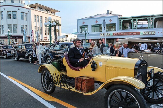 Napier City with 2 Premium Wineries Tour - Meeting Point and Practical Details