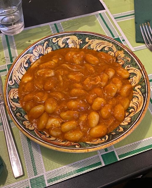 Naples: Authentic Family Home Lunch with Music Show & Spanish Quarters Tour - Key Points