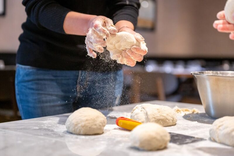 Naples: Authentic Neapolitan Pizza Making Class - An In-Depth Look at the Experience