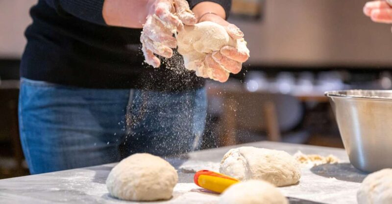 Naples: Authentic Neapolitan Pizza Making Class - Who Should Consider This Class?