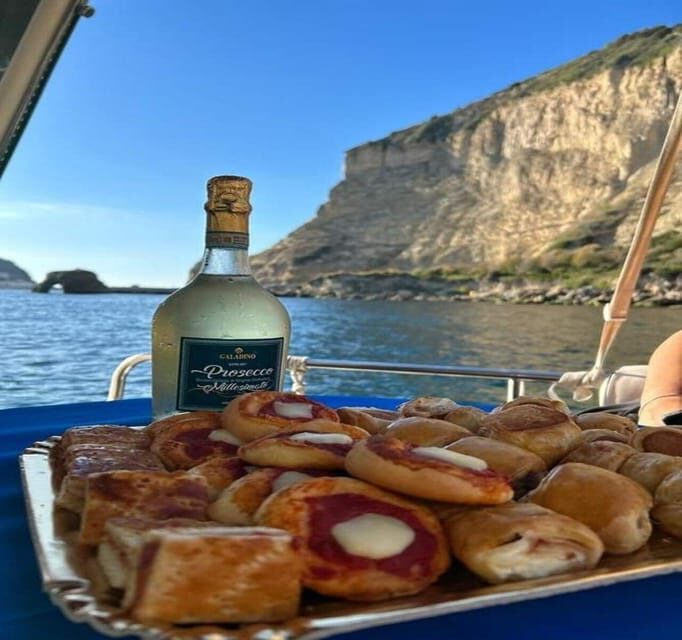 Naples: Bay of Naples Sunset Experience with Prosecco - What You Can Expect from This Sunset Cruise