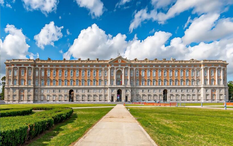 Naples: Caserta Royal Palace Guided Tour with Transfers - An Inside Look at the Tour Experience