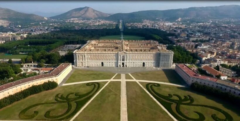 Naples: Caserta Royal Palace & Historic Center Day Trip - Introduction: A Day Away from Naples with a Dose of Grandeur and Charm