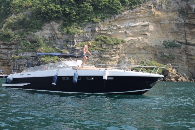 Naples: City Boat Tour with Aperitif - A Closer Look: What to Expect from the Tour