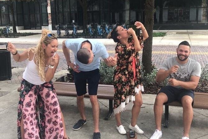 Naples City Scavenger Hunt by Zombie Scavengers - A Closer Look at the Experience
