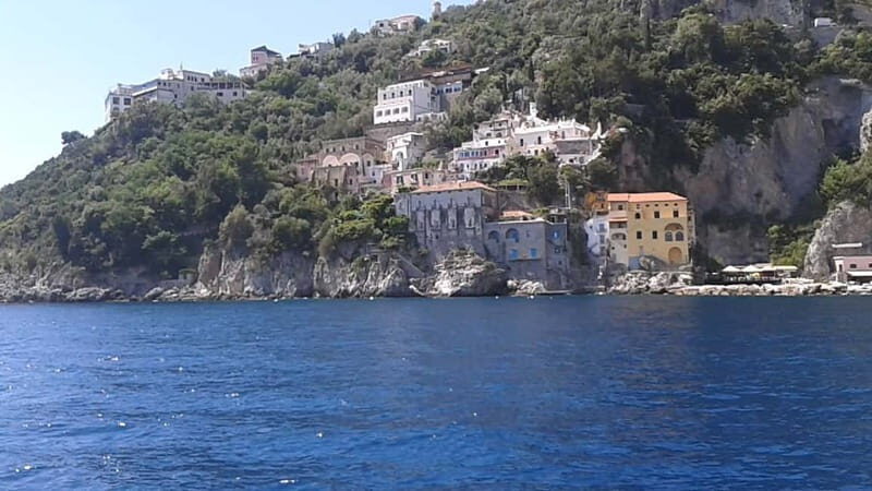 NAPLES - COASTLINE TOUR BOAT: Amalfi, Ravello and Positano. - Who Should Consider This Tour?