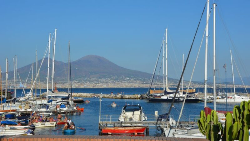 Naples: daily/weekly transport ticket, map and audio guide - Exploring Naples with Ease and Authenticity