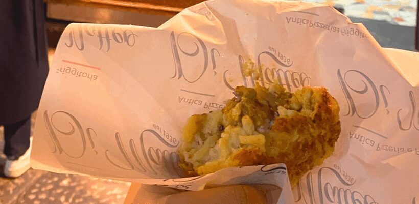 Naples: guided tour of Spaccanapoli and street-food tasting - Detailed Breakdown of the Tour Experience