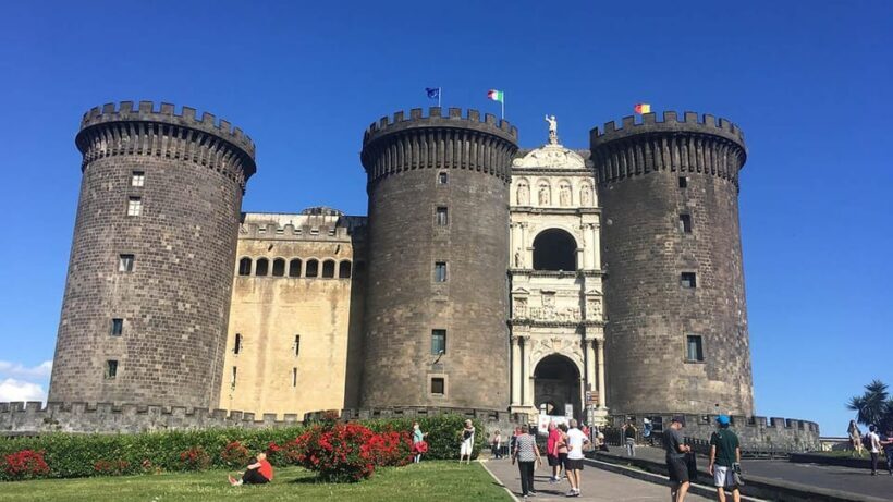Naples: Guided Walking Tour with Lunch and Wine Tasting - Exploring Naples: A Guided Walk with Lunch and Wine Tasting