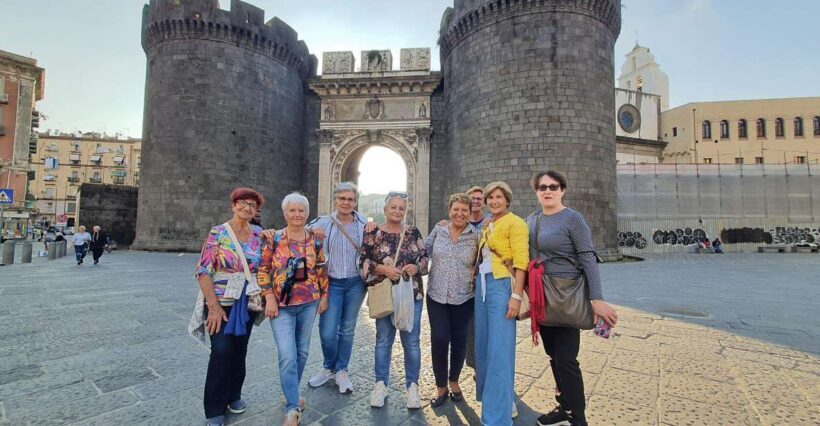 Naples: Legends and History Small Group Tour - Savoring Culinary and Cultural Delights