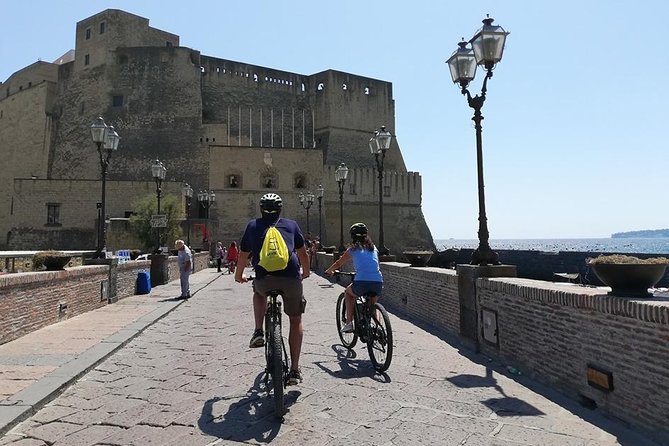 Naples panoramic e-bike(pedal assisted)ride with pizza tasting - Key Points