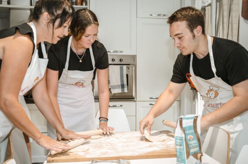 Naples: Pasta and Tiramisu Class at a Local's Home - The Experience Itself: What to Expect